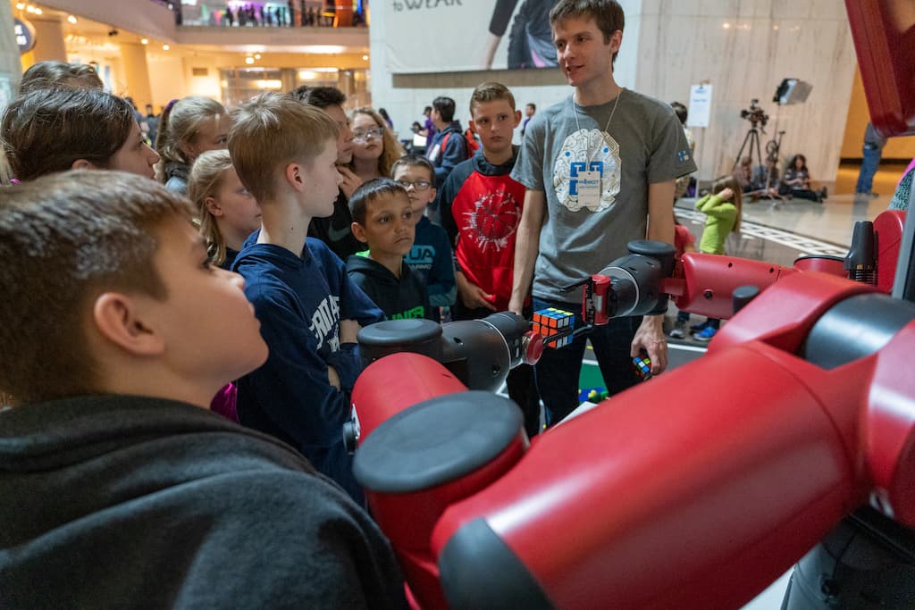 Robot Intelligence through Perception Lab