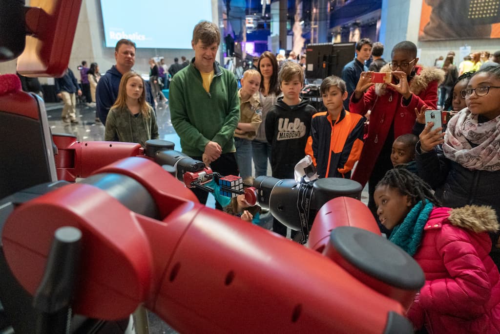 Robot Intelligence through Perception Lab